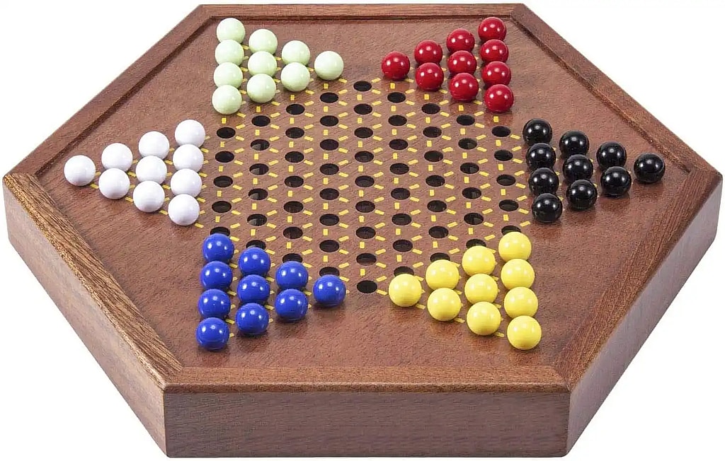 How to Play Chinese Checkers – Rules, Tips & Winning Strategy