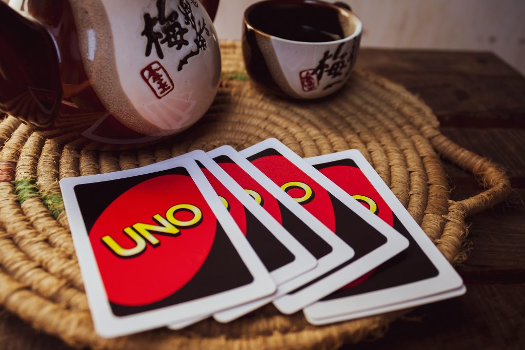 Uno Official Rules vs House Rules: What’s Actually Correct?